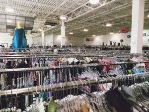 5 Insider Tips On How To Slay The Thrifting Game