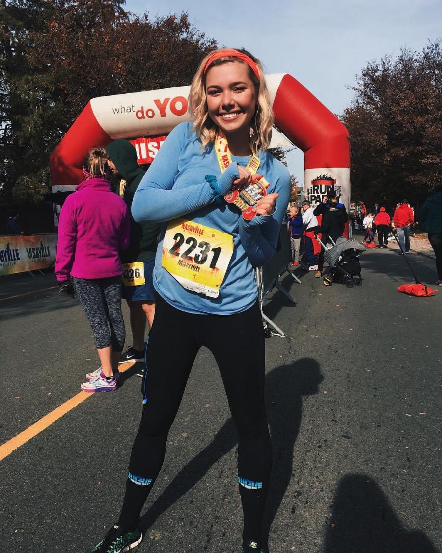 10 Winter Workout Outfits That Make Braving the Cold Worth It