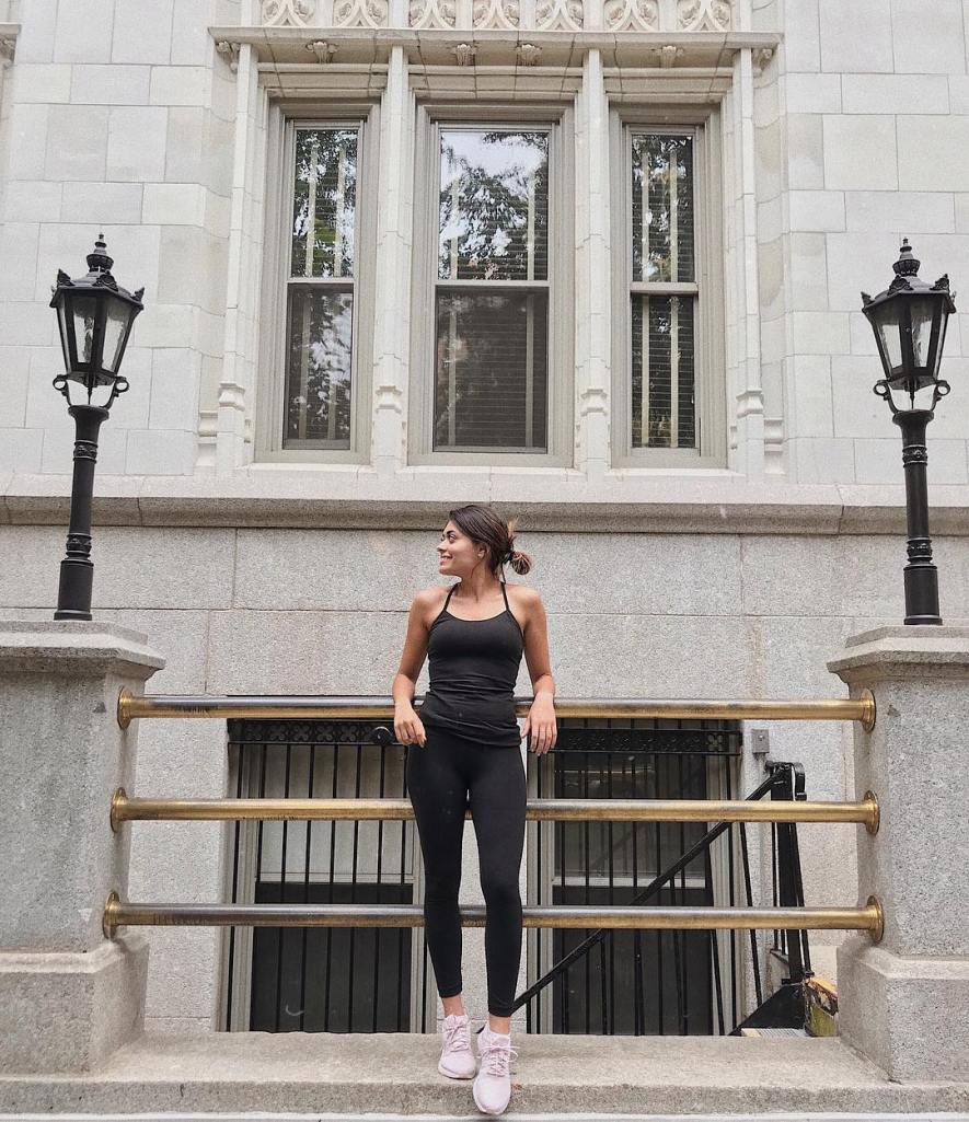 10 Winter Workout Outfits That Make Braving the Cold Worth It