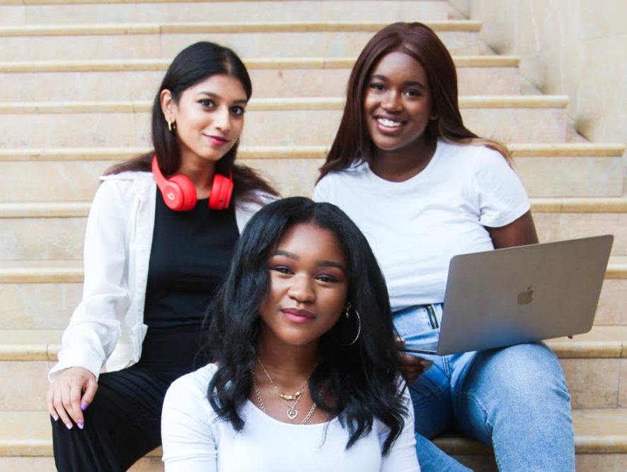 The Wardrobe Staple the Busiest, Most Fashionable Girls on Campus Are ...