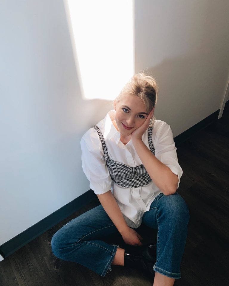 10 Ways to Style Bra Tops- College Fashionista