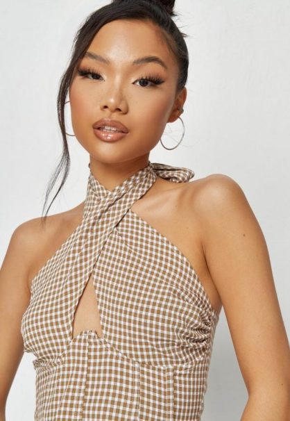 10 Ways to Style Bra Tops- College Fashionista