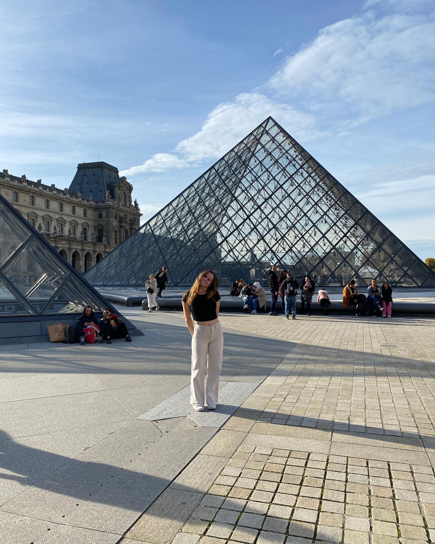 The Ultimate Guide to French Girl Style - College Fashionista
