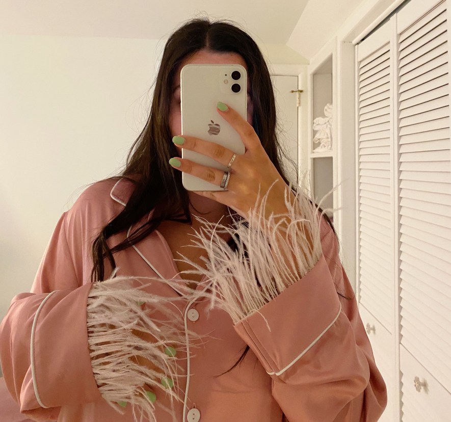 How To DIY Trending Feather Pajamas