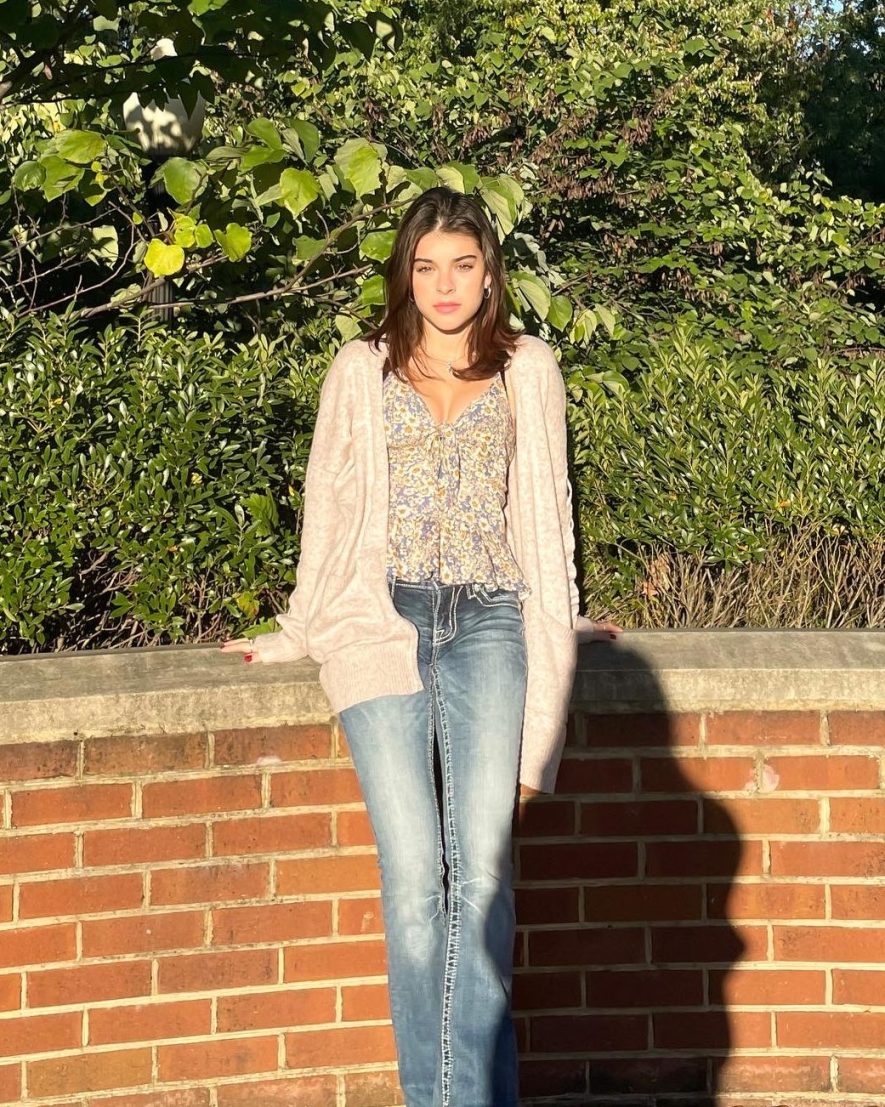 Midterm Study Outfits College Students Are Wearing Right Now