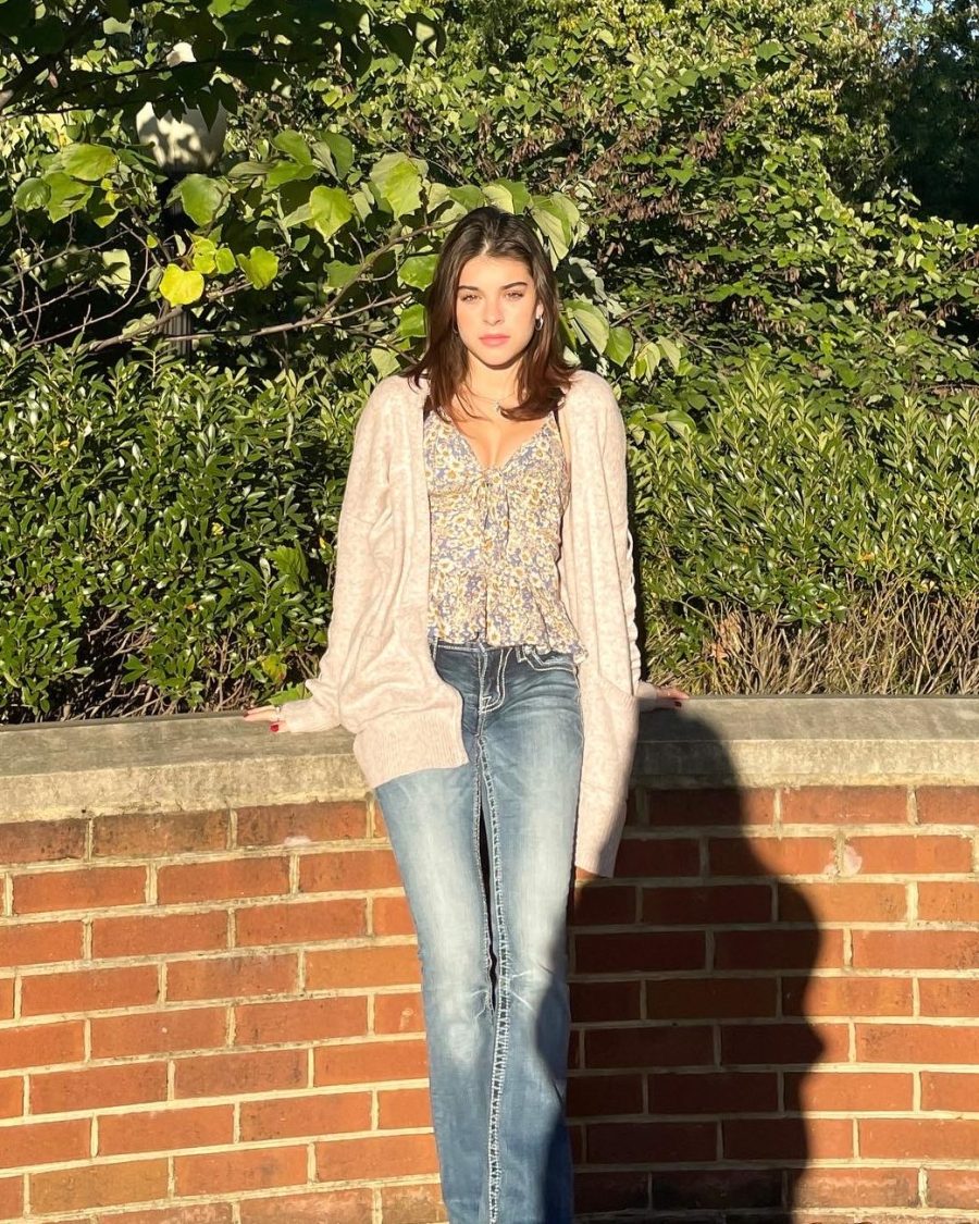 Midterm Study Outfits College Students Are Wearing Right Now