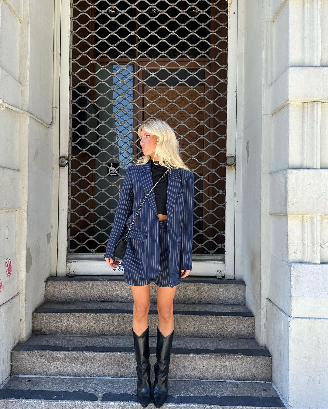 Here’s How To Style Unconventional Color Combinations This Winter